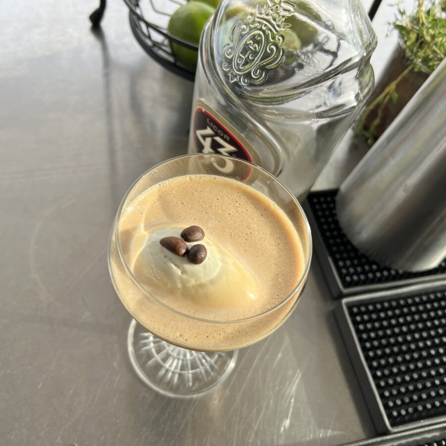 Cocktail: Its all in the eis chico | Licor 43 Bartender & Barista ...